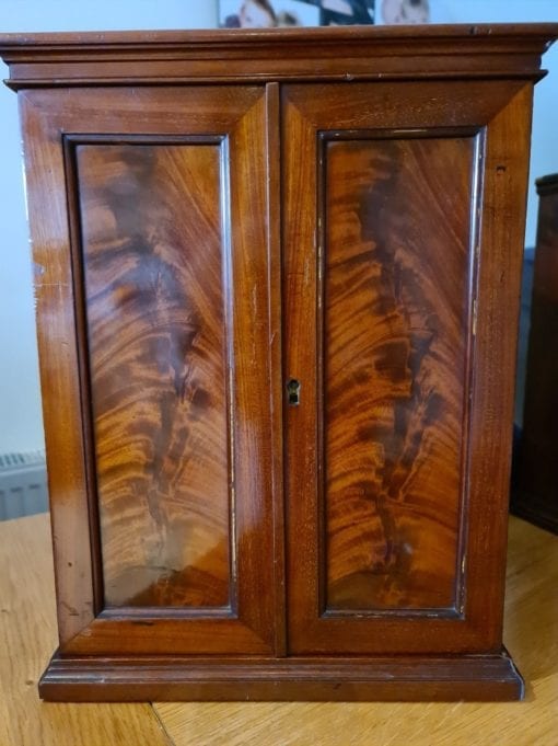 Antique Coin Cabinet - GM Coins | Premier UK Coin Dealers